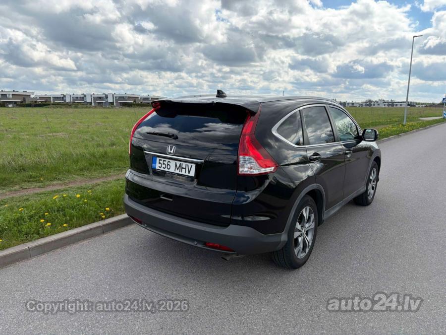 Black Honda CR-V 2013 in Tallinn, with an engine capacity of 2.00 L and mileage of 253 thousand km for 10700 €, photo 4 on AUTOMOTO.COM.LV