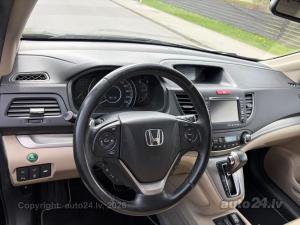 Black Honda CR-V 2013 in Tallinn, with an engine capacity of 2.00 L and mileage of 253 thousand km for 10700 €, photo 10 on AUTOMOTO.COM.LV