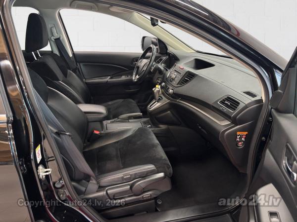 Black Honda CR-V 2013 in Tartu, with an engine capacity of 2.00 L and mileage of 173 thousand km for 10490 €, photo 7 on AUTOMOTO.COM.LV