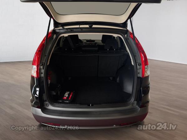 Black Honda CR-V 2013 in Tartu, with an engine capacity of 2.00 L and mileage of 173 thousand km for 10490 €, photo 11 on AUTOMOTO.COM.LV