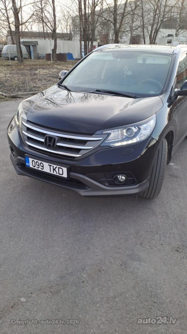 Хонда СРВ 2013 в Таллин на AUTOMOTO.COM.LV Черный Хонда СРВ 2013 в Таллин, объемом двигателя 2.00 л и пробегом 197 тыс. км за 10000 €, фото 8 на AUTOMOTO.COM.LV