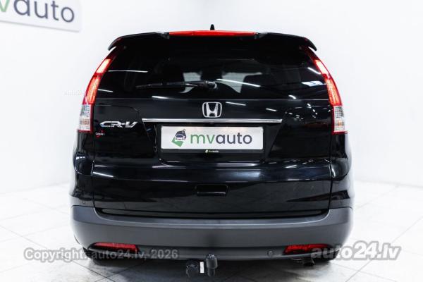 Black Honda CR-V 2014 in Tallinn, with an engine capacity of 2.00 L and mileage of 98 thousand km for 13990 €, photo 7 on AUTOMOTO.COM.LV