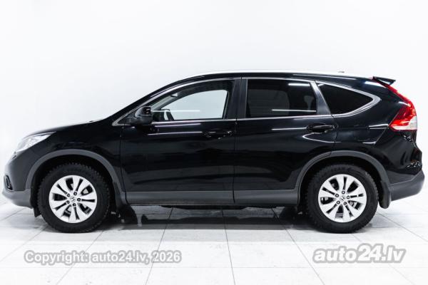 Black Honda CR-V 2014 in Tallinn, with an engine capacity of 2.00 L and mileage of 98 thousand km for 13990 €, photo 9 on AUTOMOTO.COM.LV