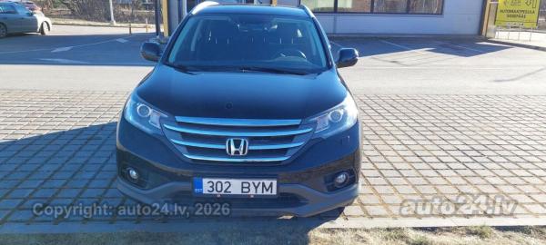 Black Honda CR-V 2014 in Tallinn, with an engine capacity of 2.20 L and mileage of 154 thousand km for 11550 €, photo 1 on AUTOMOTO.COM.LV