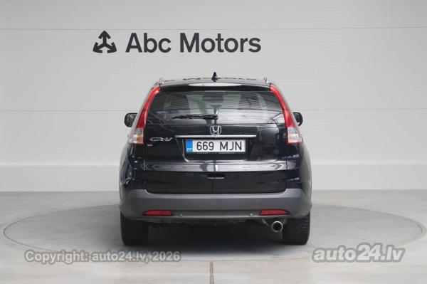 Melns Honda CR-V 2014 Tallina, ar dzinēja tilpumu 2.00 L un nobraukumu 188 tūkst. km par 12490 €, foto 5 vietnē AUTOMOTO.COM.LV