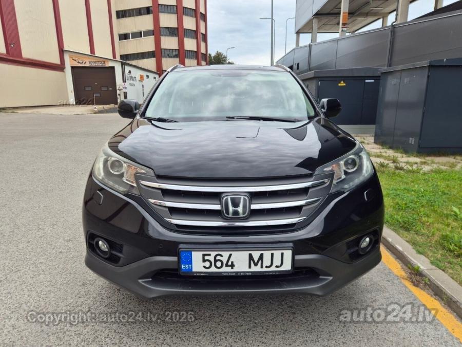 Black Honda CR-V 2014 in Tallinn, with an engine capacity of 2.00 L and mileage of 221 thousand km for 10990 €, photo 3 on AUTOMOTO.COM.LV