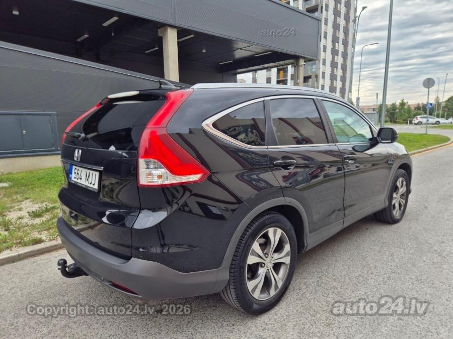 Black Honda CR-V 2014 in Tallinn, with an engine capacity of 2.00 L and mileage of 221 thousand km for 10990 €, photo 9 on AUTOMOTO.COM.LV