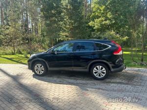 Melns Honda CR-V 2014 Tallina, ar dzinēja tilpumu 1.60 L un nobraukumu 215 tūkst. km par 11500 €, foto 3 vietnē AUTOMOTO.COM.LV