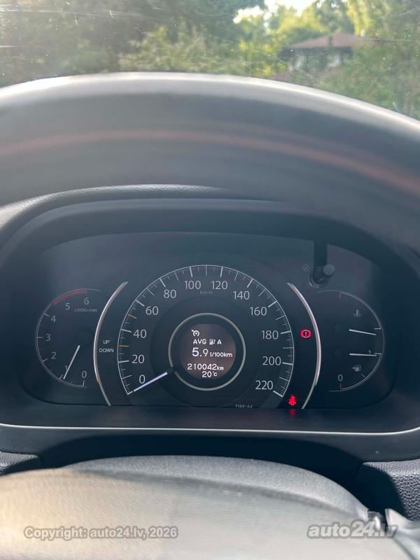 Melns Honda CR-V 2014 Tallina, ar dzinēja tilpumu 1.60 L un nobraukumu 215 tūkst. km par 11500 €, foto 9 vietnē AUTOMOTO.COM.LV