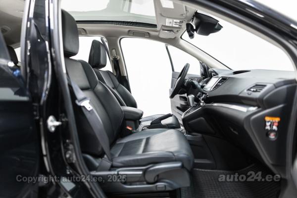 Melns Honda CR-V 2015 Tallina, ar dzinēja tilpumu 2.00 L un nobraukumu 123 tūkst. km par 14999 €, foto 11 vietnē AUTOMOTO.COM.LV