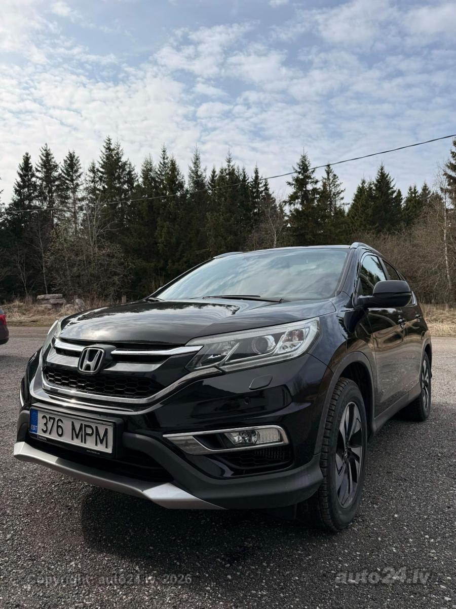 Black Honda CR-V 2015 in Tallinn, with an engine capacity of 1.60 L and mileage of 148 thousand km for 13000 €, photo 1 on AUTOMOTO.COM.LV