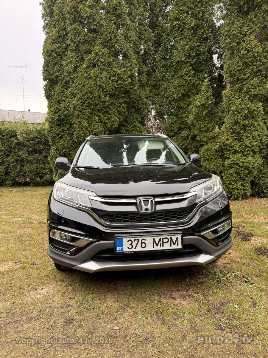 Black Honda CR-V 2015 in Tallinn, with an engine capacity of 1.60 L and mileage of 148 thousand km for 13000 €, photo 3 on AUTOMOTO.COM.LV