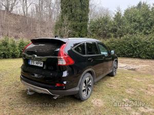 Black Honda CR-V 2015 in Tallinn, with an engine capacity of 1.60 L and mileage of 148 thousand km for 13000 €, photo 5 on AUTOMOTO.COM.LV