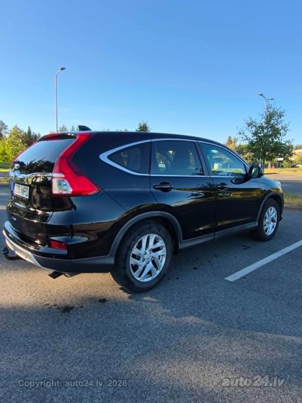 Melns Honda CR-V 2015 Tallina, ar dzinēja tilpumu 1.60 L un nobraukumu 228 tūkst. km par 11000 €, foto 6 vietnē AUTOMOTO.COM.LV