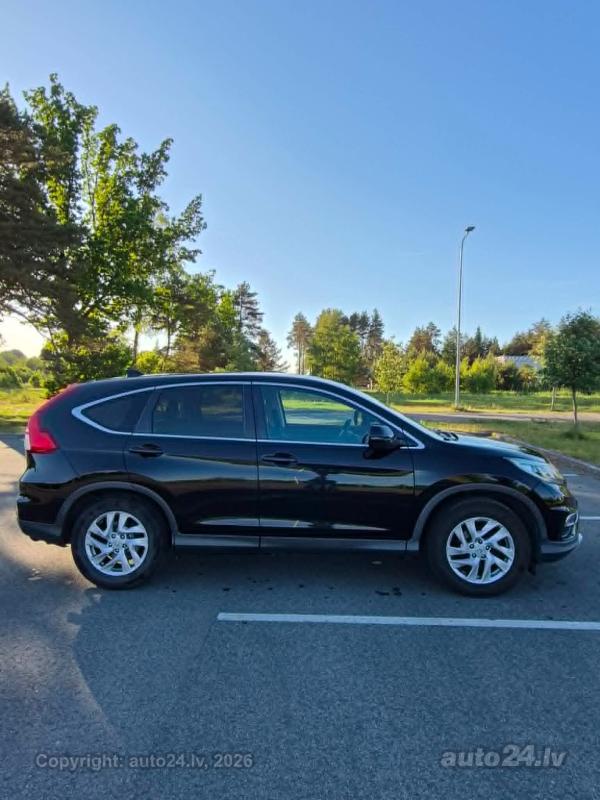 Melns Honda CR-V 2015 Tallina, ar dzinēja tilpumu 1.60 L un nobraukumu 228 tūkst. km par 11000 €, foto 7 vietnē AUTOMOTO.COM.LV