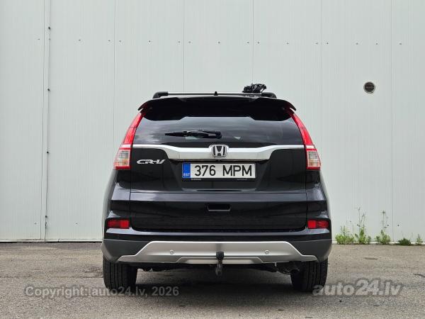 Melns Honda CR-V 2015 Tallina, ar dzinēja tilpumu 1.60 L un nobraukumu 153 tūkst. km par 10500 €, foto 8 vietnē AUTOMOTO.COM.LV