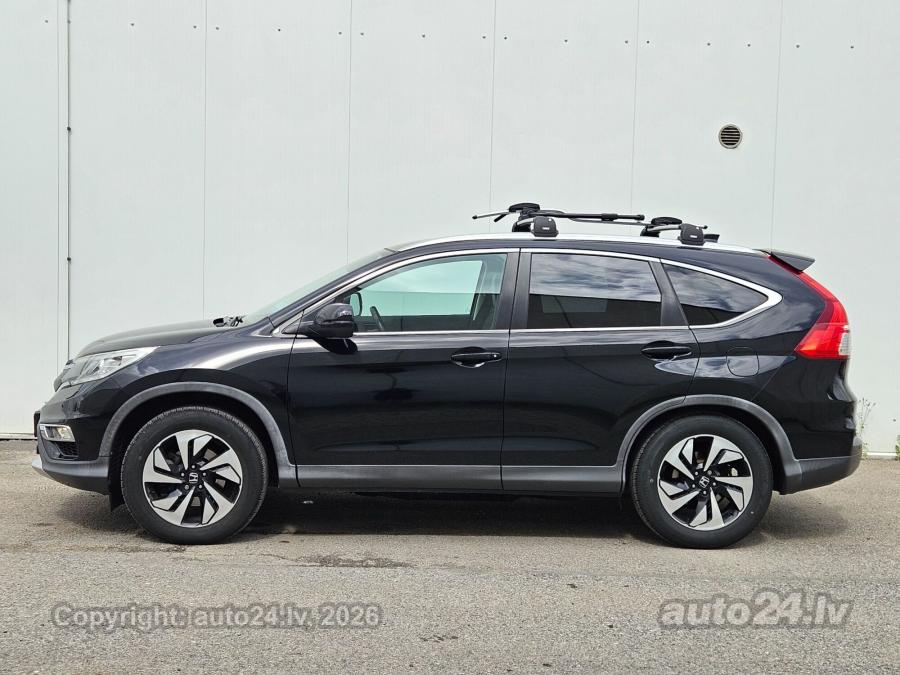 Black Honda CR-V 2015 in Tallinn, with an engine capacity of 1.60 L and mileage of 153 thousand km for 10500 €, photo 17 on AUTOMOTO.COM.LV
