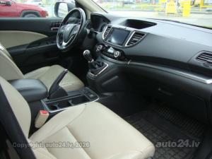 Black Honda CR-V 2016 in Tallinn, with an engine capacity of 2.00 L and mileage of 84 thousand km for 15800 €, photo 9 on AUTOMOTO.COM.LV