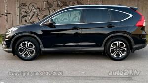 Black Honda CR-V 2017 in Voru, with an engine capacity of 2.00 L and mileage of 151 thousand km for 13900 €, photo 3 on AUTOMOTO.COM.LV