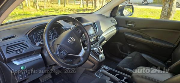 Melns Honda CR-V 2017 Tallina, ar dzinēja tilpumu 1.60 L un nobraukumu 105 tūkst. km par 17500 €, foto 5 vietnē AUTOMOTO.COM.LV