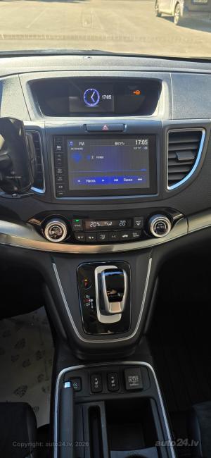Melns Honda CR-V 2017 Tallina, ar dzinēja tilpumu 1.60 L un nobraukumu 105 tūkst. km par 17500 €, foto 16 vietnē AUTOMOTO.COM.LV