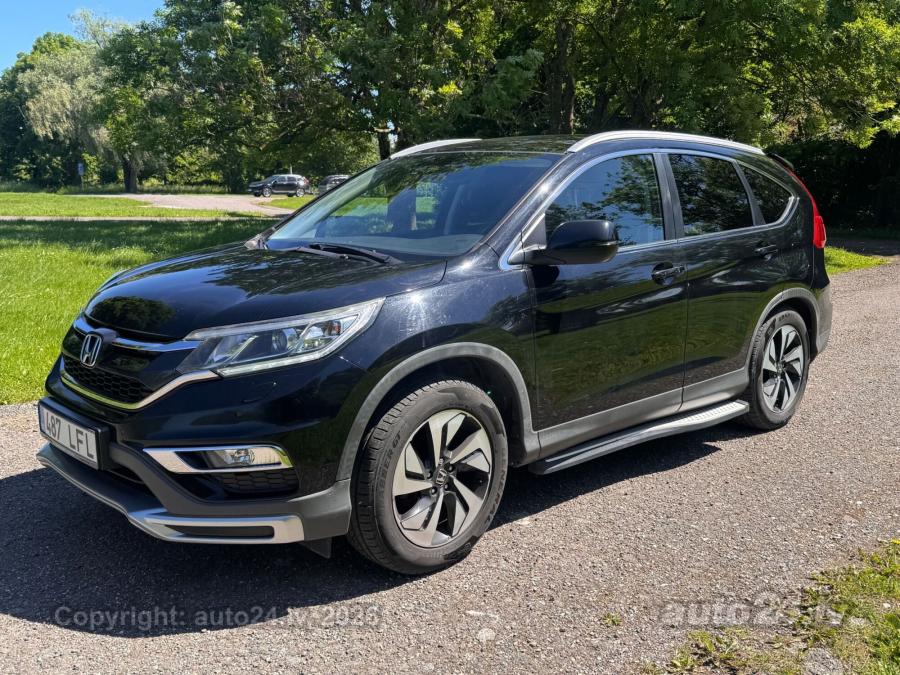 Melns Honda CR-V 2017 Tallina, ar dzinēja tilpumu 2.00 L un nobraukumu 166 tūkst. km par 15800 €, foto 1 vietnē AUTOMOTO.COM.LV