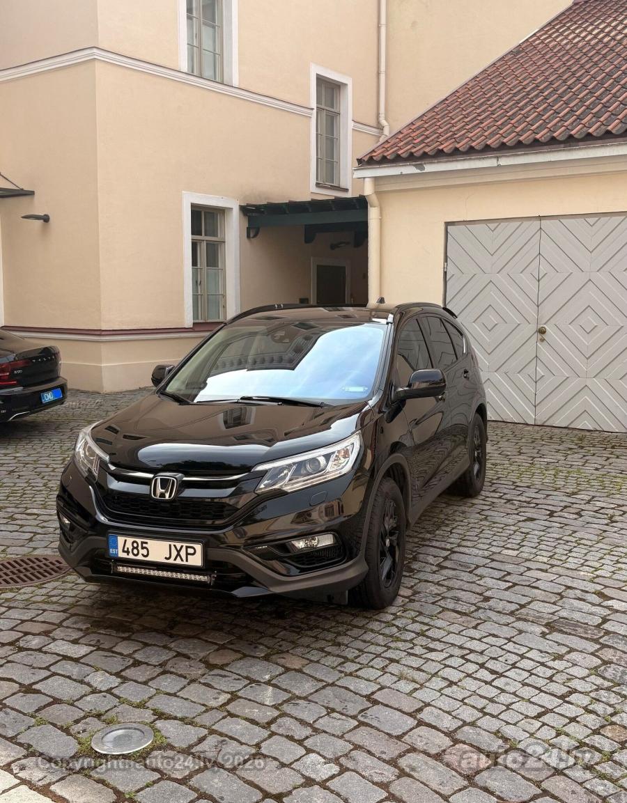 Melns Honda CR-V 2017 Tallina, ar dzinēja tilpumu 1.60 L un nobraukumu 162 tūkst. km par 17000 €, foto 4 vietnē AUTOMOTO.COM.LV