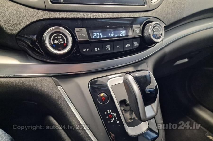 Melns Honda CR-V 2017 Tallina, ar dzinēja tilpumu 1.60 L un nobraukumu 162 tūkst. km par 17000 €, foto 9 vietnē AUTOMOTO.COM.LV