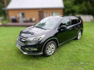 Melns Honda CR-V 2017 Tallina, ar dzinēja tilpumu 1.60 L un nobraukumu 198 tūkst. km par 14000 €, foto  vietnē AUTOMOTO.COM.LV