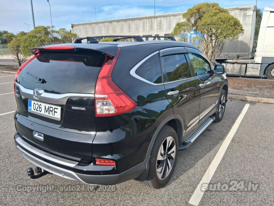 Melns Honda CR-V 2017 Tallina, ar dzinēja tilpumu 1.60 L un nobraukumu 203 tūkst. km par 16900 €, foto 6 vietnē AUTOMOTO.COM.LV