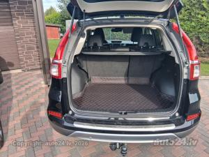 Melns Honda CR-V 2017 Tallina, ar dzinēja tilpumu 1.60 L un nobraukumu 203 tūkst. km par 16900 €, foto 14 vietnē AUTOMOTO.COM.LV