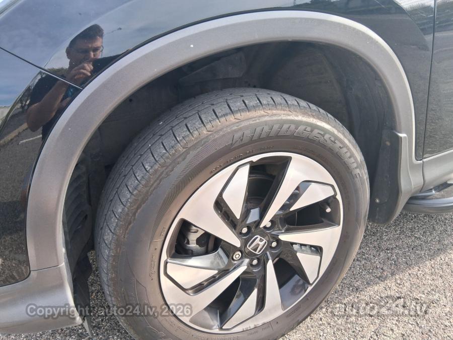 Melns Honda CR-V 2017 Tallina, ar dzinēja tilpumu 1.60 L un nobraukumu 203 tūkst. km par 16900 €, foto 18 vietnē AUTOMOTO.COM.LV