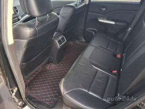 Melns Honda CR-V 2017 Tallina, ar dzinēja tilpumu 1.60 L un nobraukumu 203 tūkst. km par 16900 €, foto 23 vietnē AUTOMOTO.COM.LV