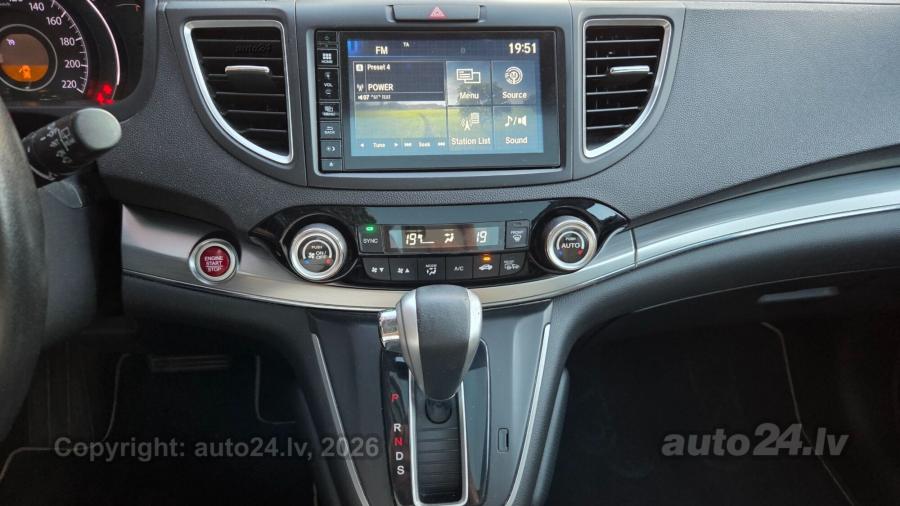 Melns Honda CR-V 2017 Tallina, ar dzinēja tilpumu 2.00 L un nobraukumu 218 tūkst. km par 13900 €, foto 14 vietnē AUTOMOTO.COM.LV