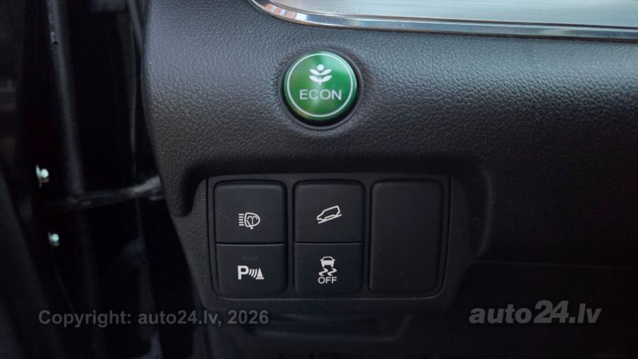 Melns Honda CR-V 2017 Tallina, ar dzinēja tilpumu 2.00 L un nobraukumu 218 tūkst. km par 13900 €, foto 18 vietnē AUTOMOTO.COM.LV