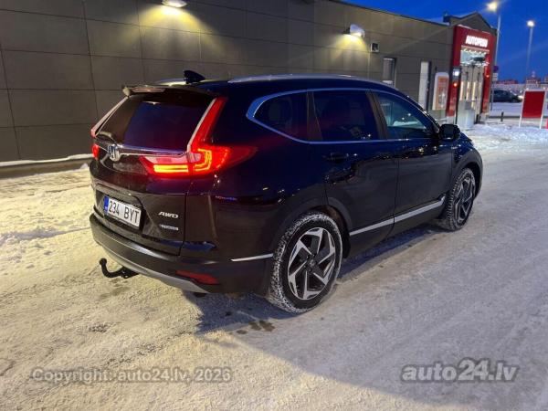Black Honda CR-V 2019 in Tallinn, with an engine capacity of 2.00 L and mileage of 172 thousand km for 26900 €, photo 3 on AUTOMOTO.COM.LV