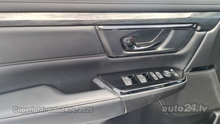 Melns Honda CR-V 2021 Tartu, ar dzinēja tilpumu 2.00 L un nobraukumu 143 tūkst. km par 24990 €, foto 7 vietnē AUTOMOTO.COM.LV