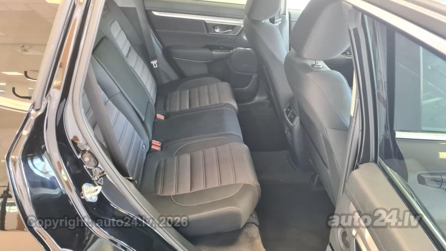 Black Honda CR-V 2021 in Tartu, with an engine capacity of 2.00 L and mileage of 94 thousand km for 24900 €, photo 8 on AUTOMOTO.COM.LV