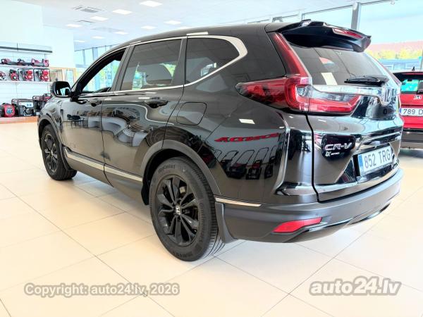 Black Honda CR-V 2021 in Viljandi, with an engine capacity of 2.00 L and mileage of 179 thousand km for 24900 €, photo 6 on AUTOMOTO.COM.LV