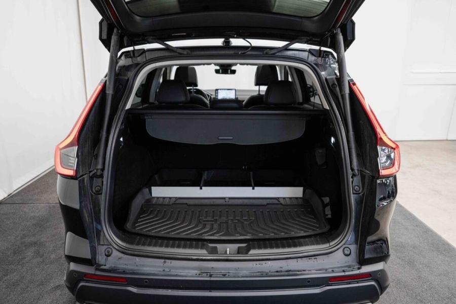 Melns Honda CR-V 2024 Tallina, ar dzinēja tilpumu 2.00 L un nobraukumu 72 tūkst. km par 36900 €, foto 16 vietnē AUTOMOTO.COM.LV