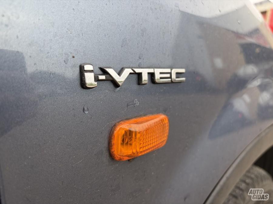 Blue Honda CR-V 2002 in Vilnius, with an engine capacity of 2.00 L and mileage of 243 thousand km for 2999 €, photo 12 on AUTOMOTO.COM.LV