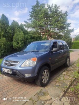 Blue Honda CR-V 2002 in Bauska, with an engine capacity of 2.00 L and mileage of 270 thousand km for 600 €, photo 3 on AUTOMOTO.COM.LV