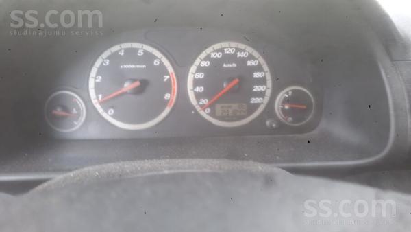 Blue Honda CR-V 2002 in Jelgava, with an engine capacity of 2.00 L and mileage of 232 thousand km for 2350 €, photo 3 on AUTOMOTO.COM.LV