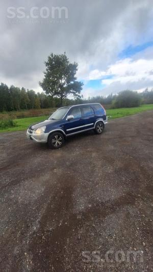 Zils Honda CR-V 2002 Jelgava, ar dzinēja tilpumu 2.00 L un nobraukumu 232 tūkst. km par 2350 €, foto 4 vietnē AUTOMOTO.COM.LV