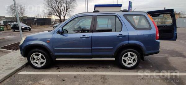Blue Honda CR-V 2003 in Ludza, with an engine capacity of 2.00 L and mileage of 350 thousand km for 850 €, photo 1 on AUTOMOTO.COM.LV