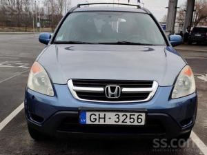 Blue Honda CR-V 2003 in Ludza, with an engine capacity of 2.00 L and mileage of 350 thousand km for 8900 €, photo 3 on AUTOMOTO.COM.LV