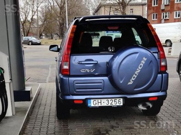 Blue Honda CR-V 2003 in Ludza, with an engine capacity of 2.00 L and mileage of 350 thousand km for 850 €, photo 4 on AUTOMOTO.COM.LV