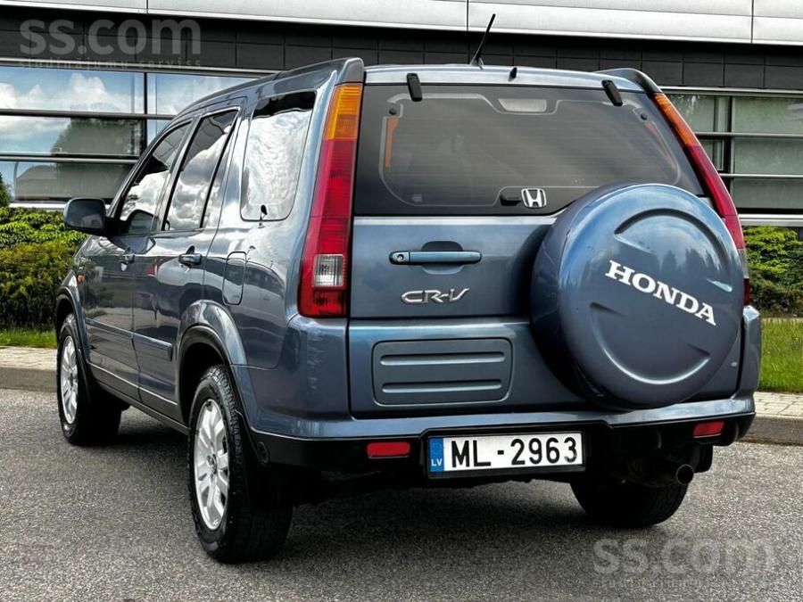 Zils Honda CR-V 2003 Rīga, ar dzinēja tilpumu 2.00 L un nobraukumu 0 tūkst. km par 6700 €, foto 6 vietnē AUTOMOTO.COM.LV