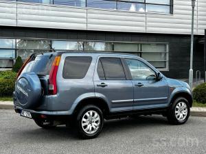 Zils Honda CR-V 2003 Rīga, ar dzinēja tilpumu 2.00 L un nobraukumu 0 tūkst. km par 6700 €, foto 10 vietnē AUTOMOTO.COM.LV