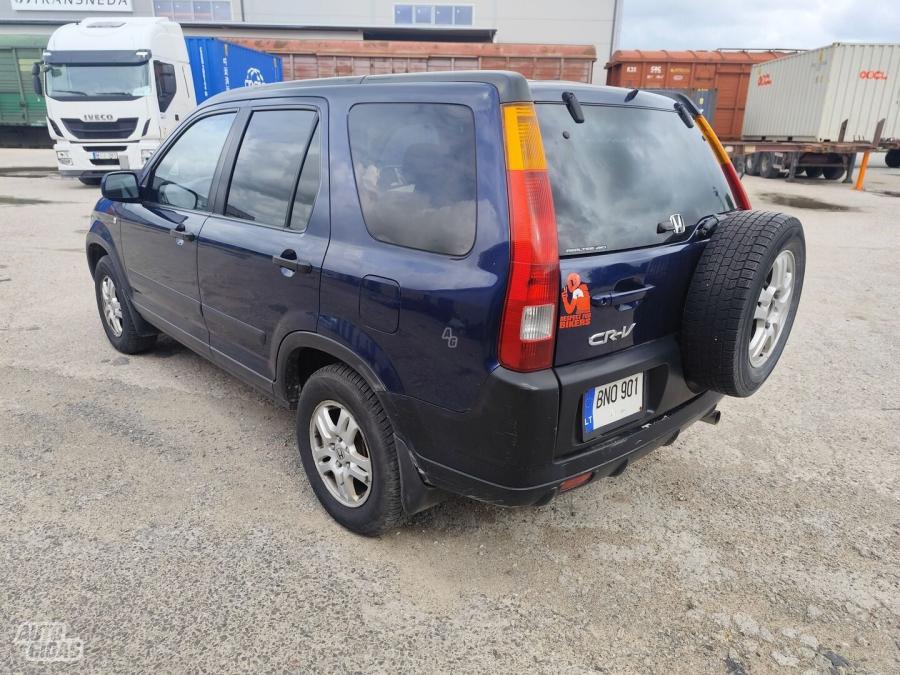 Blue Honda CR-V 2003 in Klaipeda, with an engine capacity of 2.40 L and mileage of 187 thousand km for 800 €, photo 4 on AUTOMOTO.COM.LV